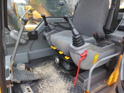 Cina VolvoEC290D Excavator crawler usato da 29 tonnellate con scarse ore di lavoro in buone condizioni in vendita
