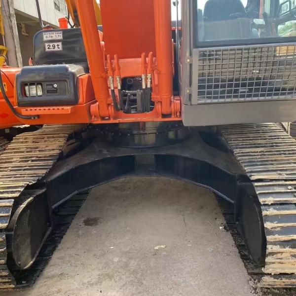 Quality 4000 Working Hours ISUZU Engine Hitachi 200-3g Excavator Crawler Excavator with for sale