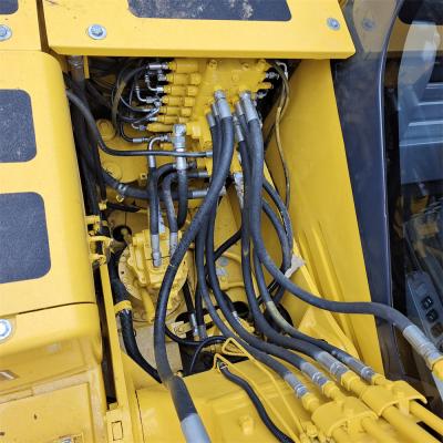 Cina Escavatore Komatsu usato PC130-7 con 890 ore di lavoro in ottime condizioni in vendita