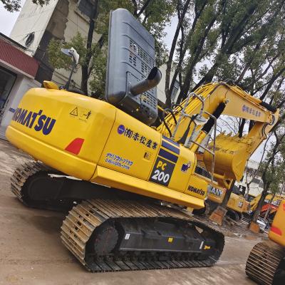 Cina Utilizzato KOMATSU PC200-8 e PC220-8 escavatore SAA6D107E-1 Motore velocità nominale 3.0/4.1/5.5 in vendita
