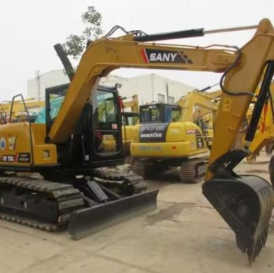 中国 オリジナルの水力ポンプと7500KGSの作業重量を使用したSANYsy75c掘削機 販売のため