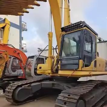 Cina Escavatori Komatsu Pc450-8 usati con motore SAA6D125E-5 e cilindro idraulico originale in vendita