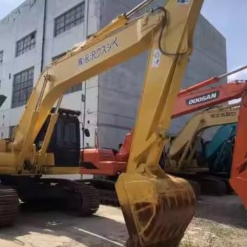 中国 日本製 中古コマツー掘削機 PC220-8 水力クローラー掘削機 販売のため