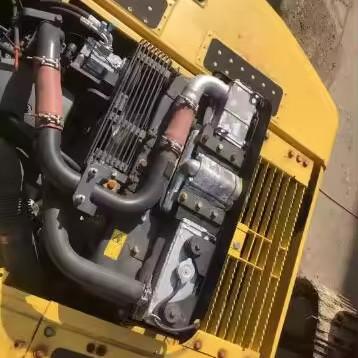 中国 2023 日本製 中古コマツシ掘削機 PC220-8 水力クローラー掘削機 110kw PC220-8 販売のため