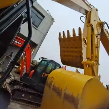 China Excavadora Cat 330 Usada 31000 KG Peso da máquina 2020 Ano Perfeito para construção à venda