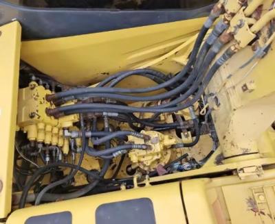 Cina Giappone Mini Escavatore Komatsu PC130-7 Usato Scavatore di Traccia con 13000 KG di Peso Operativo in vendita