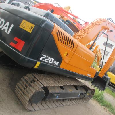 China OORIGINALE Hydraulische cilinder Gebruikte Hyundai 220 Graafmachine R220LC-7 22 Ton in Zuid-Korea Te koop