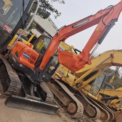 Cina Miniescavatore Doosan DX60 DX60-9 con capacità di 0,7 secchi e peso operativo di 15000 in vendita