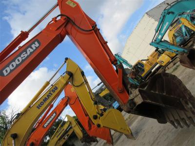Cina Escavatore da 30 tonnellate Doosan DH300LC in buone condizioni e cilindro idraulico originale in vendita