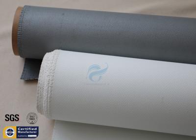 중국 백색 PU는 섬유유리 직물 용접 담요 700GSM 0.6MM 1000℃를 입혔습니다 판매용