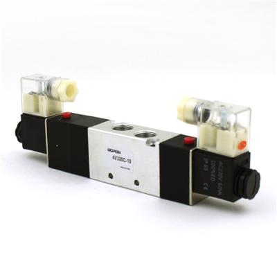 China 4V330C-10 5 Way 3 Position Solenoid Valve Directional Control 5 3 Way Pneumatic Valve for sale