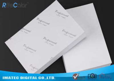 Cina Media solventi del getto di inchiostro di formato di Eco ampi per le stampanti lucide di Roland Mimaki di sostegno di Rolls della carta della foto del getto di inchiostro di 230G RC in vendita