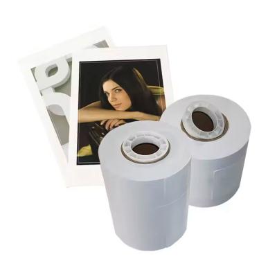 China Inkjet Dry Minilab Printers Paper Luster Photo Paper Roll For Minilab Printer for sale