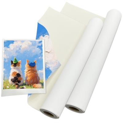 Chine Rouleau de toile polycoton mat 380 g/m² pour impression haute définition avec reproduction des couleurs vives et texture lisse à vendre