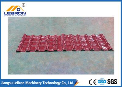 Cina la formazione di 8m/Min Metal Glazed Tile Roll lavora la capacità elevata a macchina di 0.7mm cromata in vendita