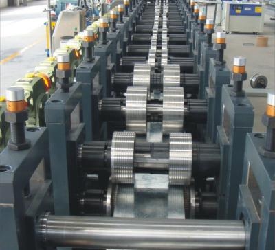 China PLC Systeemc Z Purlin Broodje die Machine/Staalkanaalbroodje vormen die Machine vormen 8 Ton Te koop