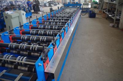 Cina PLC Control Automatic Corrugated Roof Sheet Roll Forming Machine  2018 new type MADE IN CHINA in vendita