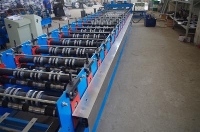Cina PLC Control Automatic Corrugated Roof Sheet Roll Forming Machine  2018 new type MADE IN CHINA in vendita