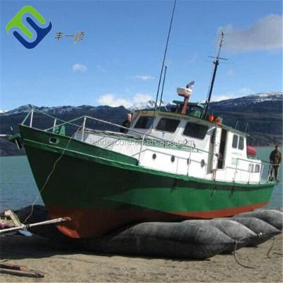 Cina Borsa di sollevamento pesante del lancio dell'acqua di Marine Ship Launching Airbag Rubber in vendita