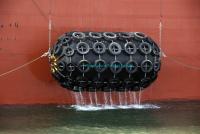 China Ship Dock Pneumatic Fender For Boat Berthing for sale