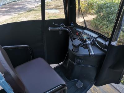 Cina Aggiornare il telaio del tetto per triciclo per auto passeggeri per triciclo elettrico a fila singola in vendita