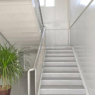 China Modulaire Vlakke het Huisluxe van de Pakcontainer die met het Venster van de Aluminiumlegering wordt geprefabriceerd Te koop