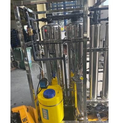 Cina Macchine per la depurazione dell'acqua potabile per uso commerciale con potenza di 380 V/1,5 kW e design compatto in vendita