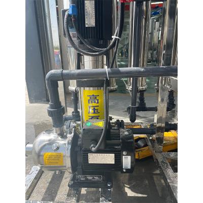 Cina Macchine per la depurazione dell'acqua potabile per uso commerciale con potenza di 380 V/1,5 kW e design compatto in vendita