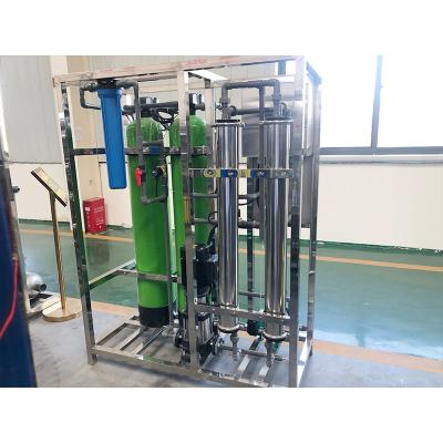 Cina Sistema di depurazione dell'acqua distillata da 500L a motore con membrana filtrante per impianti in vendita
