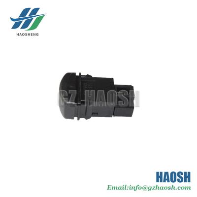 8-97202476-0 8972024760 HAZARD SWITCH 8P FOR ISUZU NPR