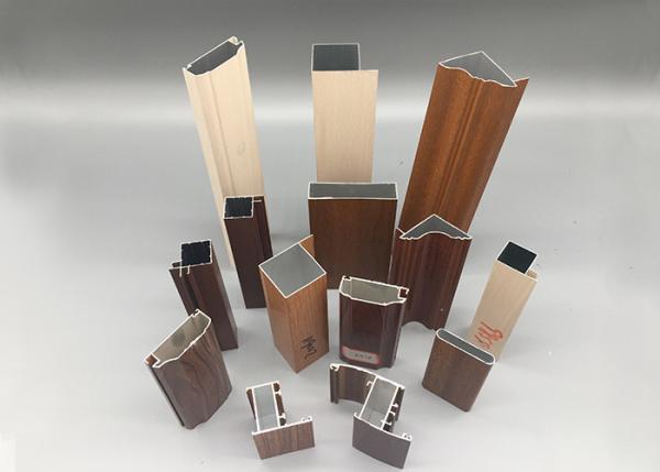 Produits en aluminium d'extrusion de grain de revêtement en bois de poudre 6063 6061 T4 T5 T6