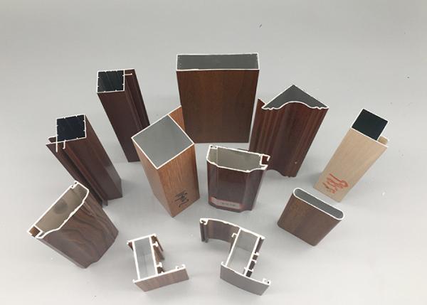 Produits en aluminium d'extrusion de grain de revêtement en bois de poudre 6063 6061 T4 T5 T6