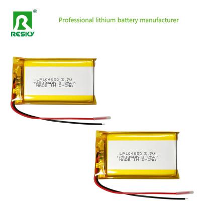 China Li-Ion Battery 104050 3.7v 7.4v 2500mAh 9.25wh Rechargeable Lithium Polymer Battery For Hearing Aids for sale