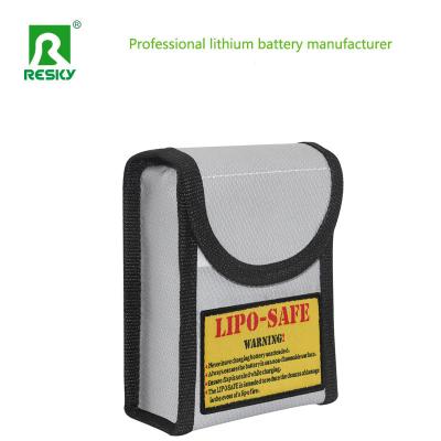 China Red Black Silver Fireproof RC Lithium Battery Pack Safe Storage Bag 46x95x115mm for sale