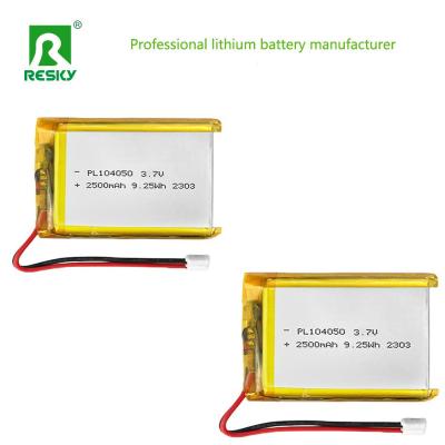 China Li-Ion Battery Cell 104050 3.7v 7.4v 2500mAh 9.25wh Rechargeable Li-Polymer Battery Pack for sale