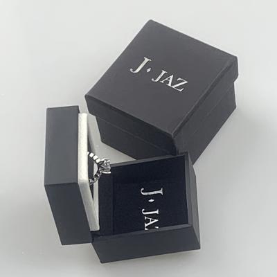 Cina contenitori di regalo dei gioielli della carta di quadrato 61g doppio Matte Black Velvet Insert di timbratura caldo in vendita