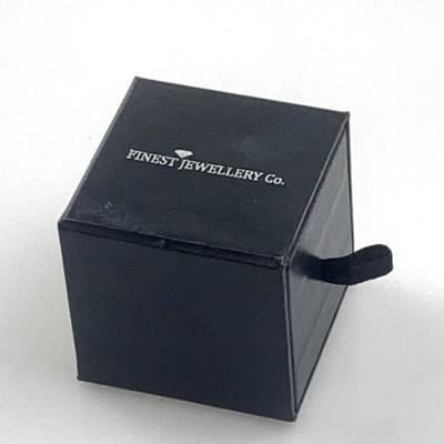 Cina Progettazione di carta del cassetto di Matte Black Silver Stamping Square dei contenitori di regalo dei gioielli dell'inserzione del velluto in vendita