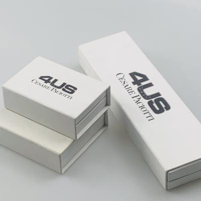 China Caja de embalaje de regalo de papel de cajón blanco Caja de juego de joyas de brazalete impresa con logotipo personalizado en venta