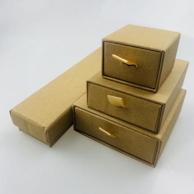 China Cajón de empaquetado de papel de color caqui de la caja DIY del regalo de Kraft para el almacenamiento cosmético de la joyería en venta