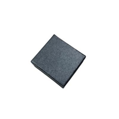 中国 ブラックベルベットインサートリングディスプレイ付きハットスペシャルティペーパージュエリーギフトボックス 販売のため