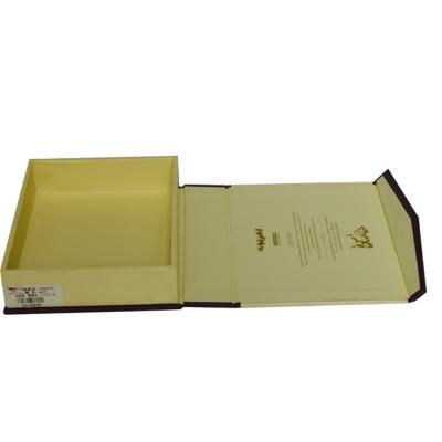 China As caixas de presente duras caqui do papel do cartão abrem para bater a inserção vazia à venda