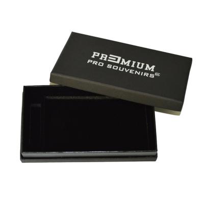Cina Contenitore di regalo d'imballaggio di EVA Insert Cardboard Black Rectangle del contenitore di regalo della carta di USB in vendita