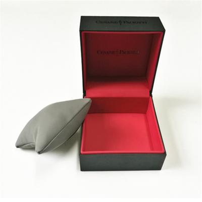 China Gewohnheit personifizierter einzelner Uhr-Kasten, der dunkle Grey Red Touch Paper PU verpackt zu verkaufen