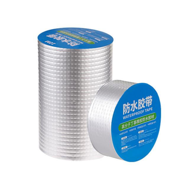 厚度 1.5 毫米,耐候性高,适用于旧混凝土屋顶的翻新