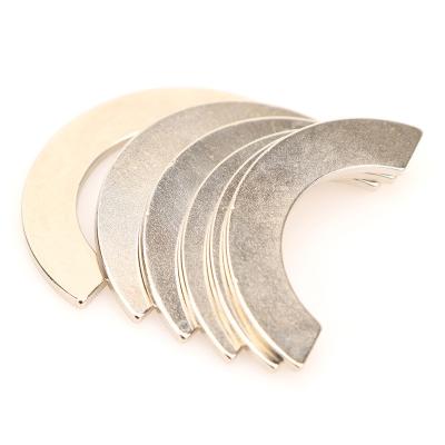 중국 NdFeB 희토류 자석 모양 활 3층 NiCuNi 코팅 강한 자석 판매용