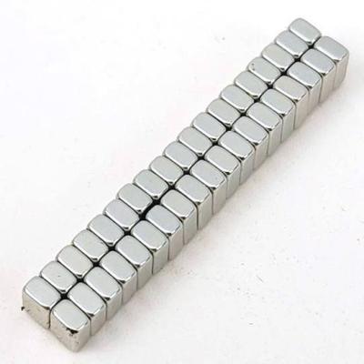 중국 80 - 220 센티그라드 NdFeB 자석과 대 N35 - N52 희토류 자석 광장 판매용