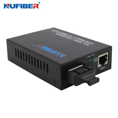 Cina POE Fiber Media Converter 10/100/1000M RJ45 to Fiber Optical Media Converter Dual Fiber SM 1310nm 20km 30W Power Supply in vendita