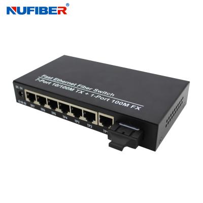 China TX To FX 100Mbps Fiber Ethernet Switch Multi mode Dual fiber Store And Forward Switching Mechanism for sale