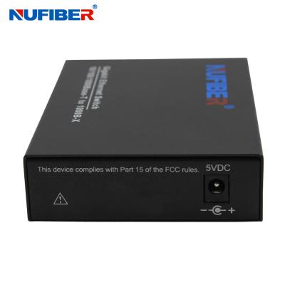 Cina Convertitore di commutazione Gigabit Fiber Ethernet con 2 Rj45 1 Fiber Port Network Switch in vendita