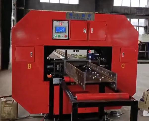H型鋼のパンシング・シーリング・マシン 精密・多重安全メカニズム パンシング・マシン ハイドロリック